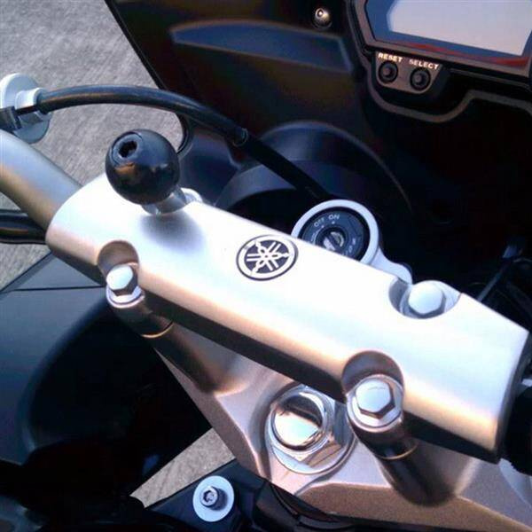 RAM® Motorcycle Handlebar Clamp Base with M8 Bolts | ram-mount.pl